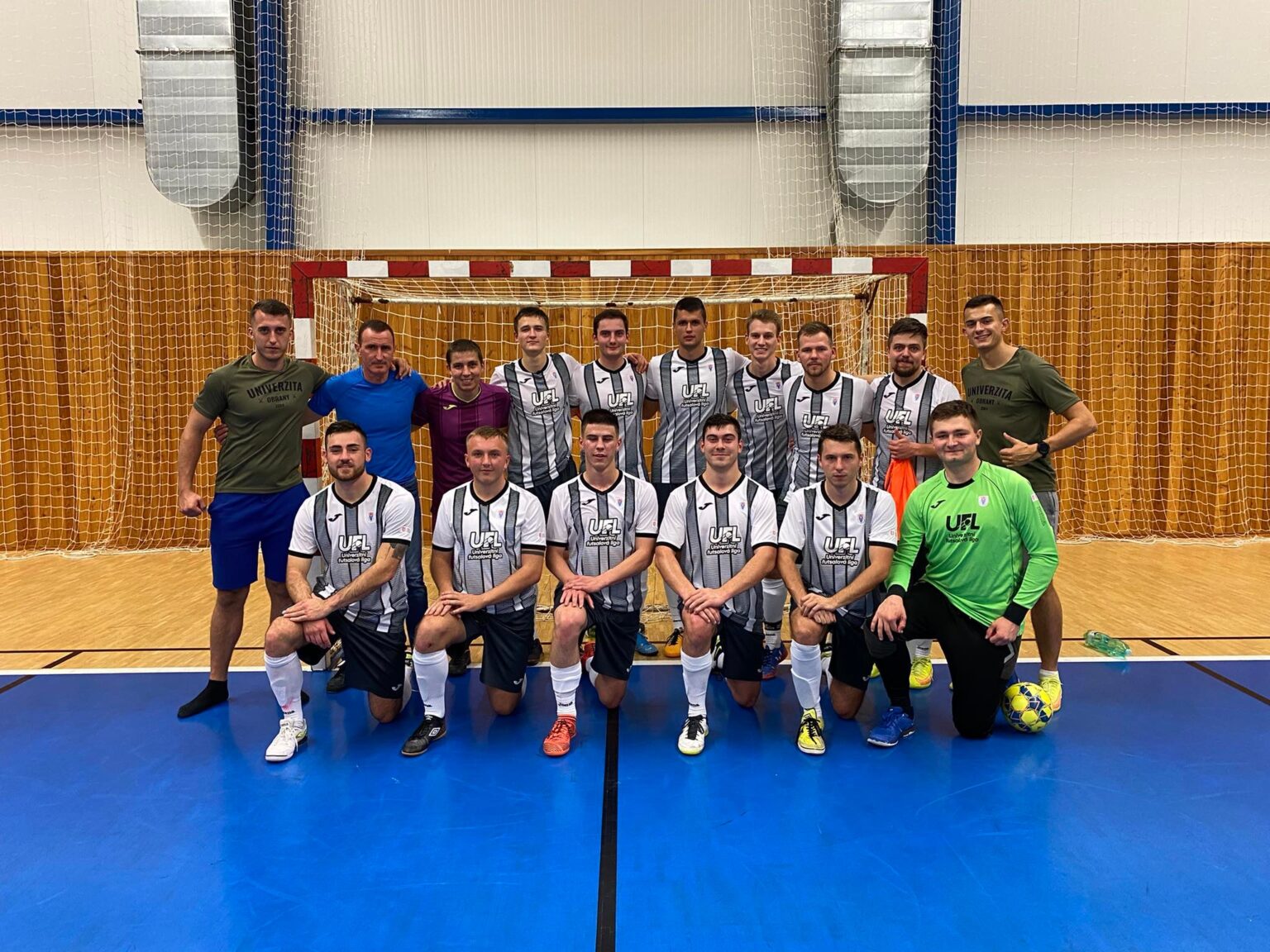 Univerzita obrany bojovala o futsalové finále – unob