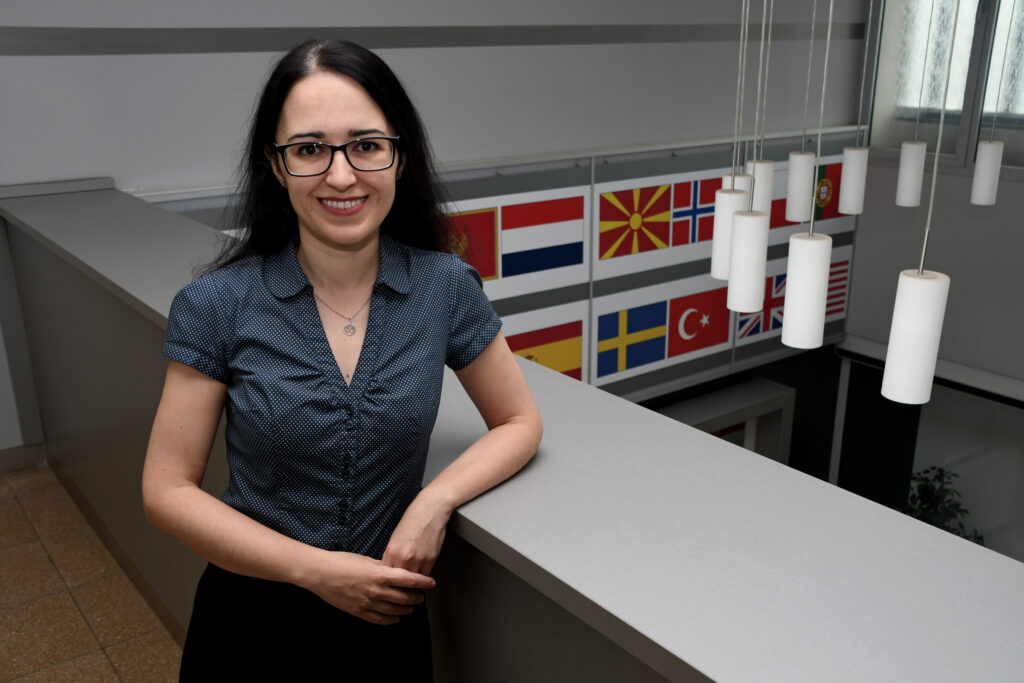 Dominika Kosárová získala cenu Early Career Analyst Award – unob